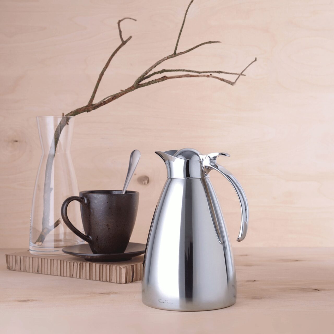 Cana termos eleganta, 1lt, Hendi, pereti dubli din inox, capacitate ...